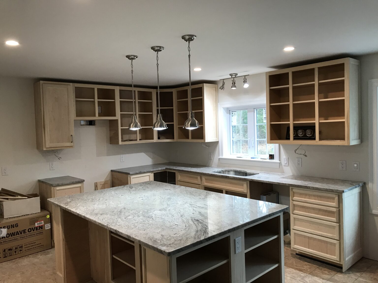 Granite - Stone Fabrication and Installation - Granite World Inc