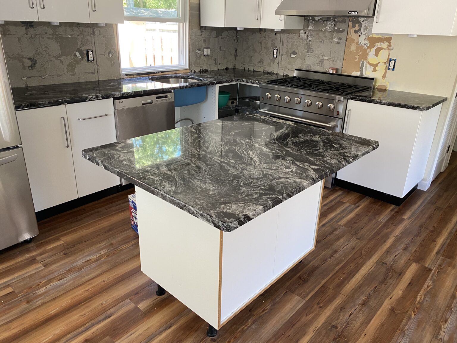 Granite - Stone Fabrication and Installation - Granite World Inc